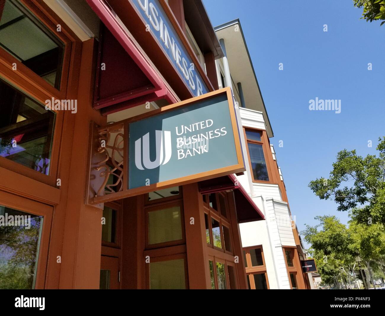 Bank interest sign hi-res stock photography and images - Alamy