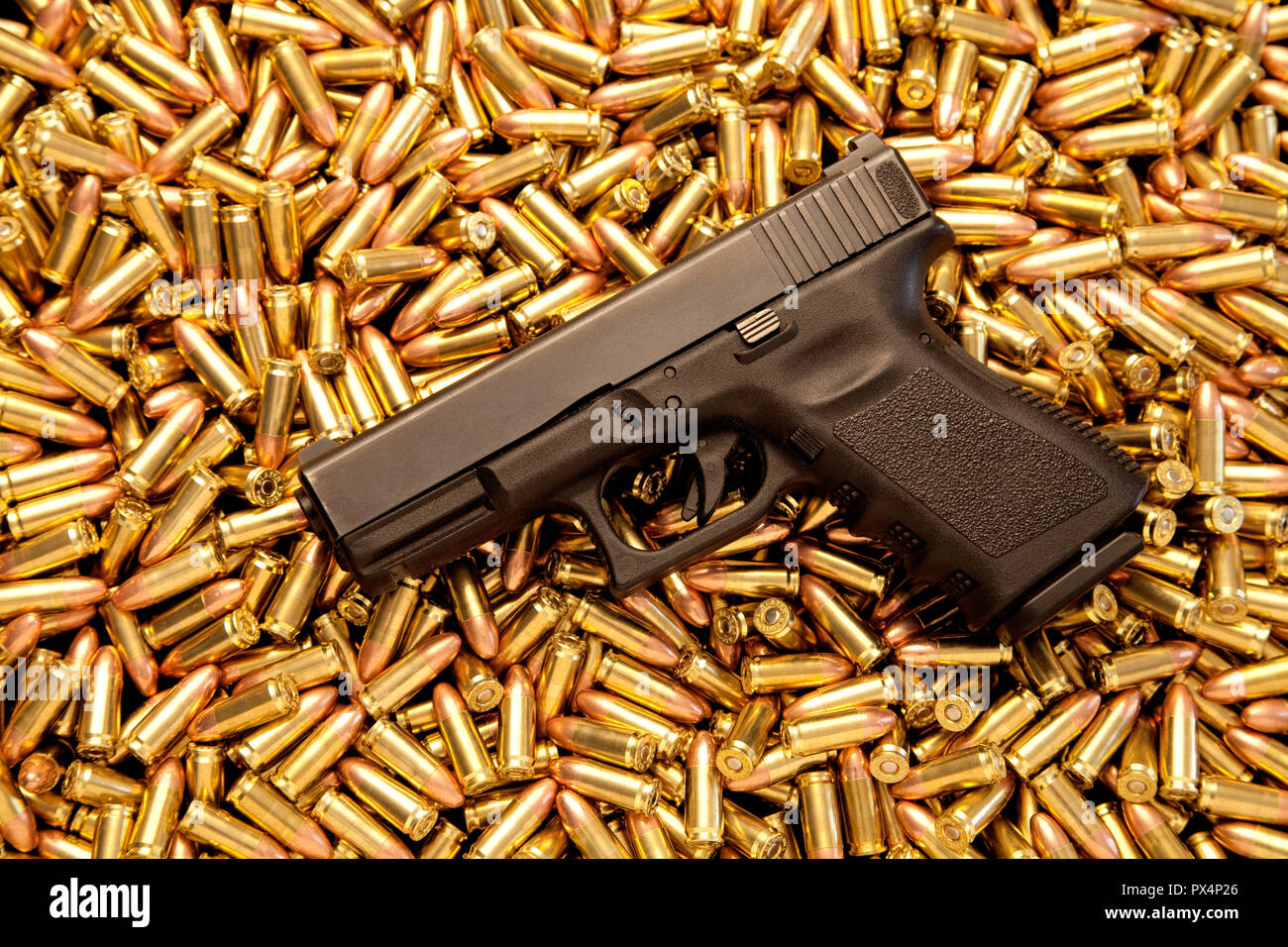 Glock 19 hi-res stock photography and images - Alamy