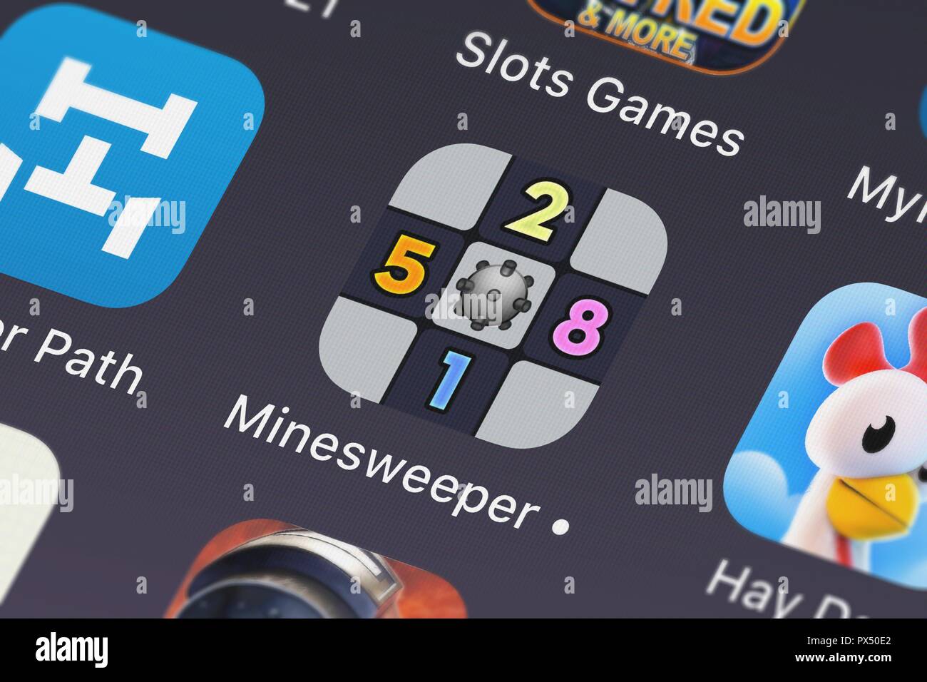Minesweeper app hi-res stock photography and images - Alamy