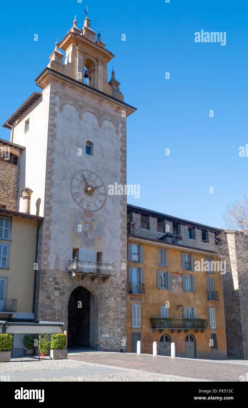 Mascheroni hi-res stock photography and images - Alamy