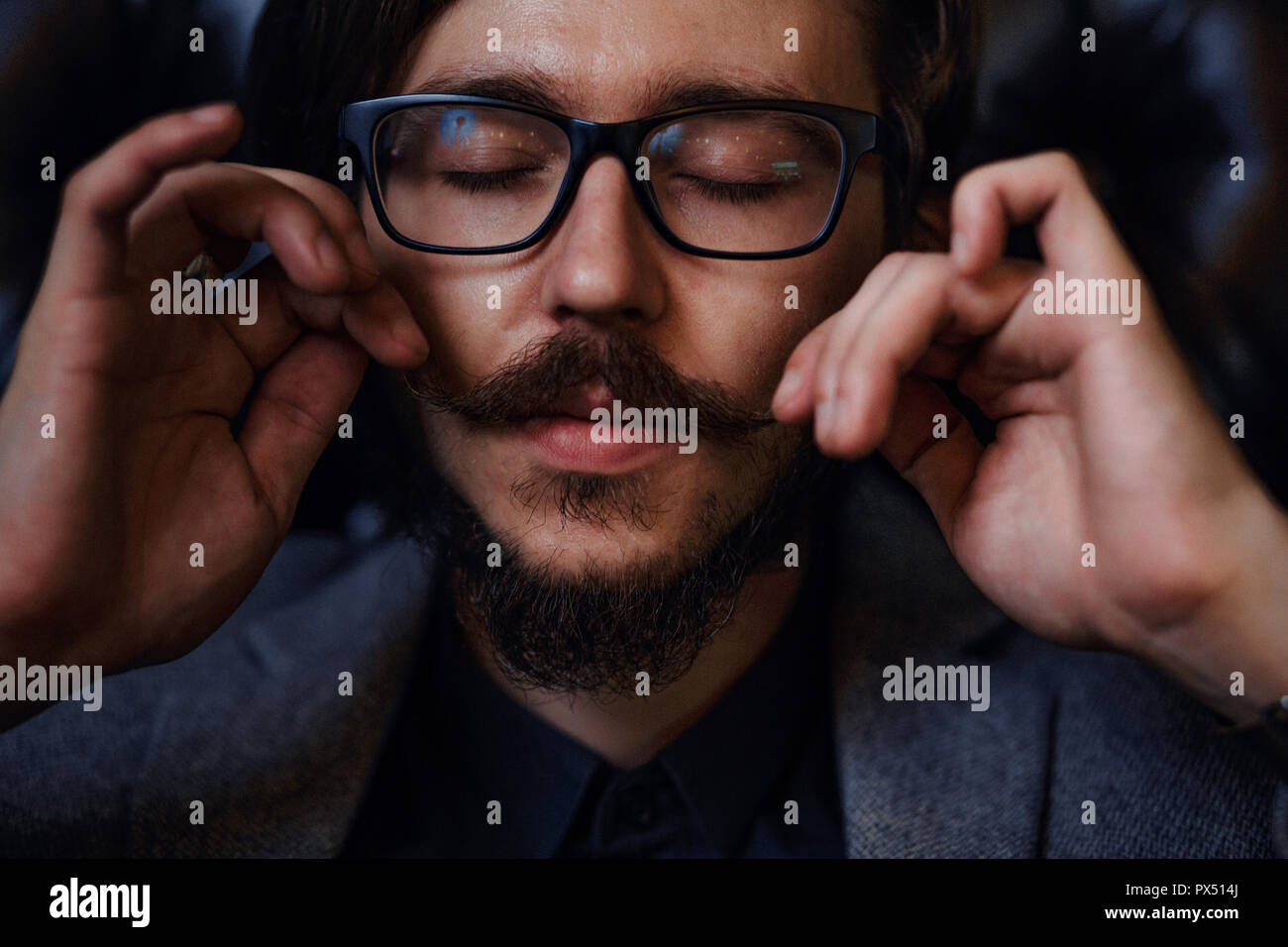 Hipster male portrait hi-res stock photography and images - Alamy Hipster male portrait hi-res stock photography and images - Alamy