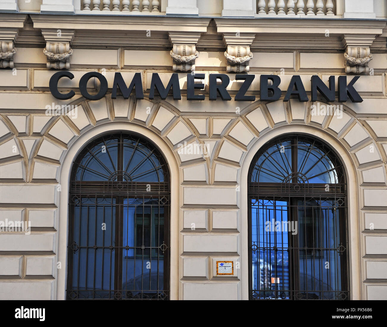 Budapest Bank Logo Budapest Bank Rekon ZRt.