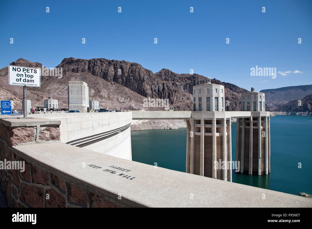 State border sign hoover hi-res stock photography and images - Alamy