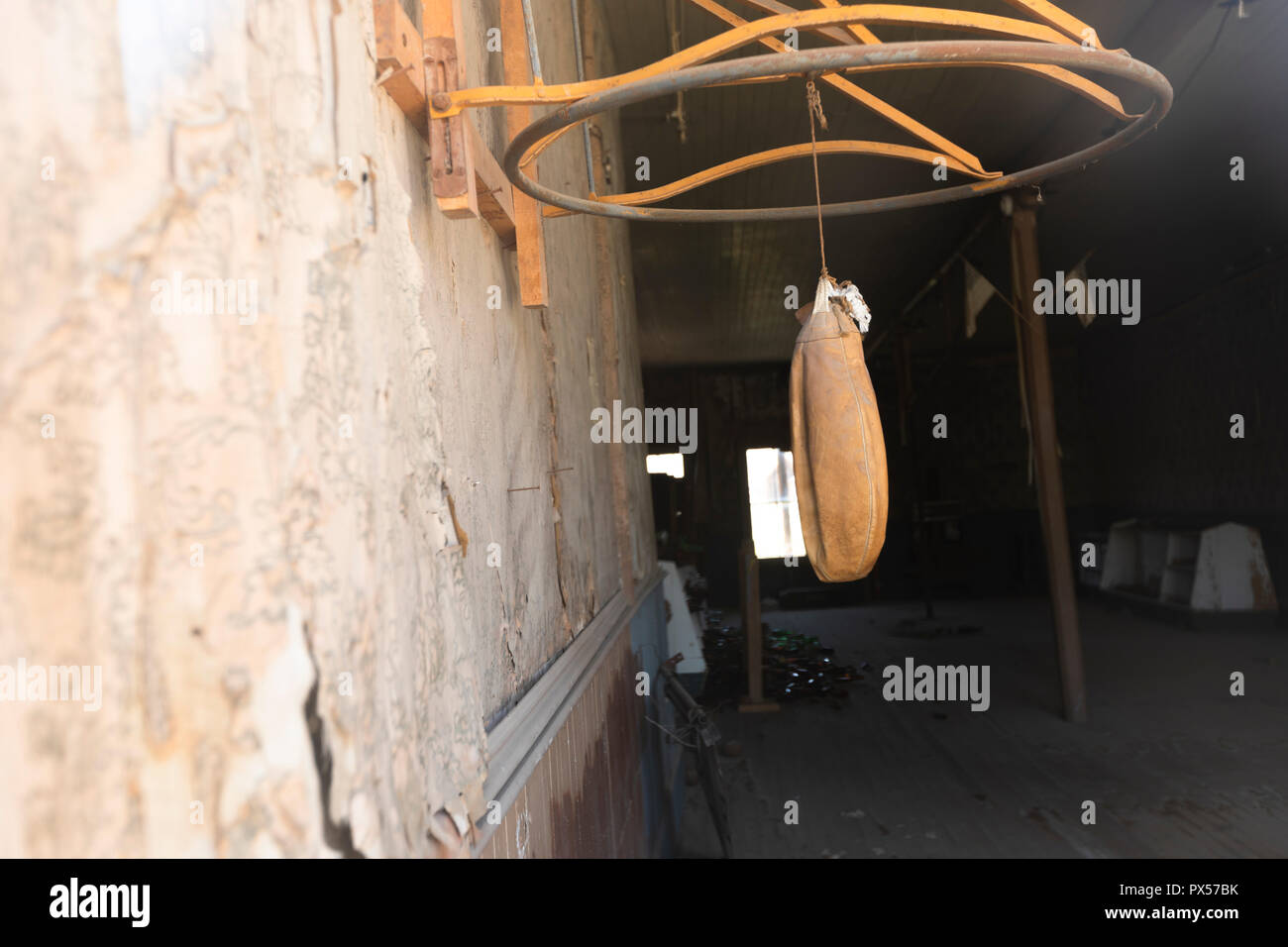 Boxing gym old hi-res stock photography and images - Alamy