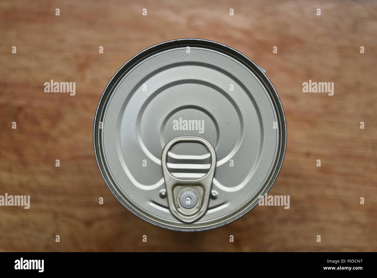 Tin container hi-res stock photography and images - Alamy