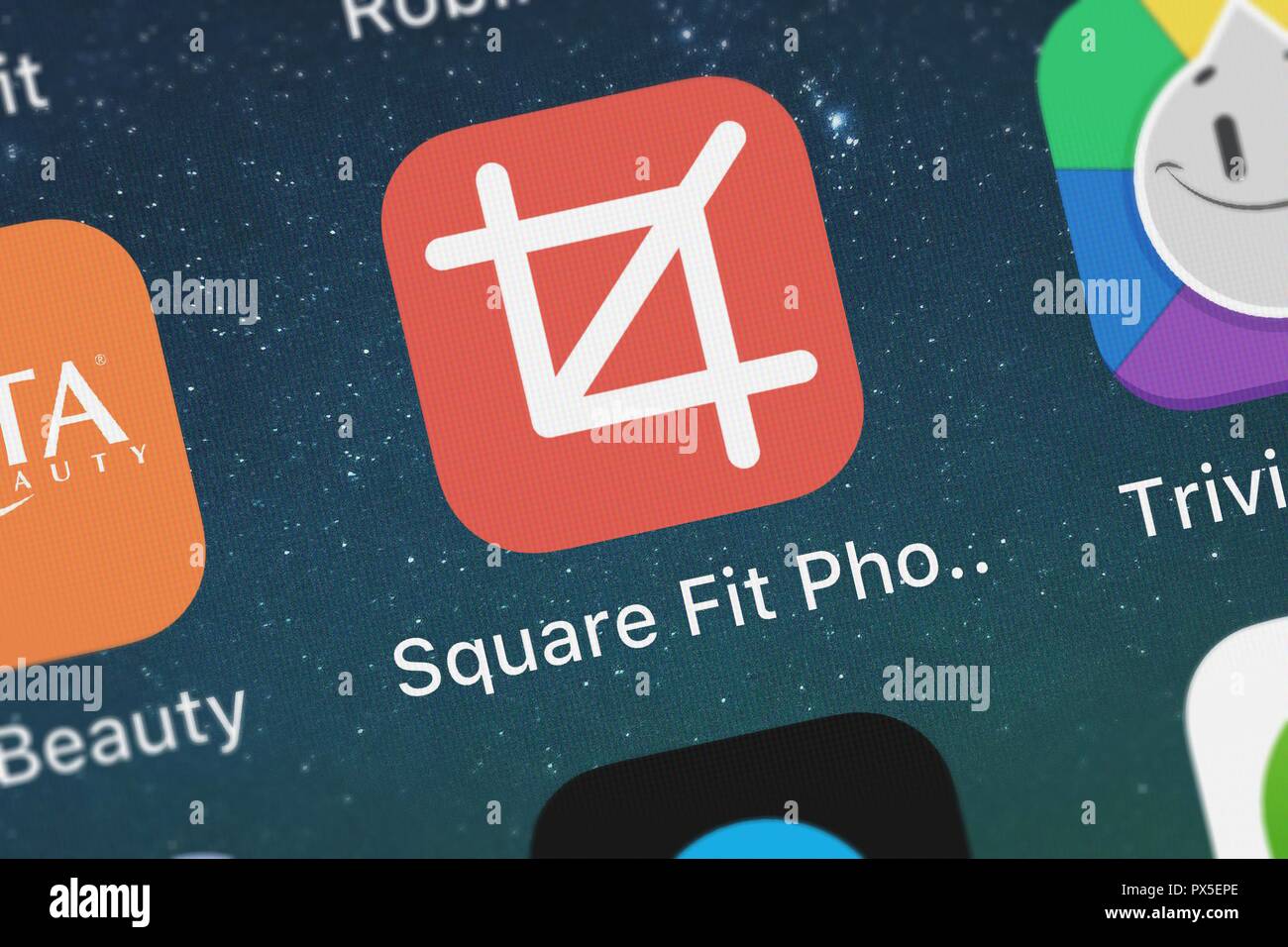 Square fit photo video editor hi-res stock photography and images - Alamy