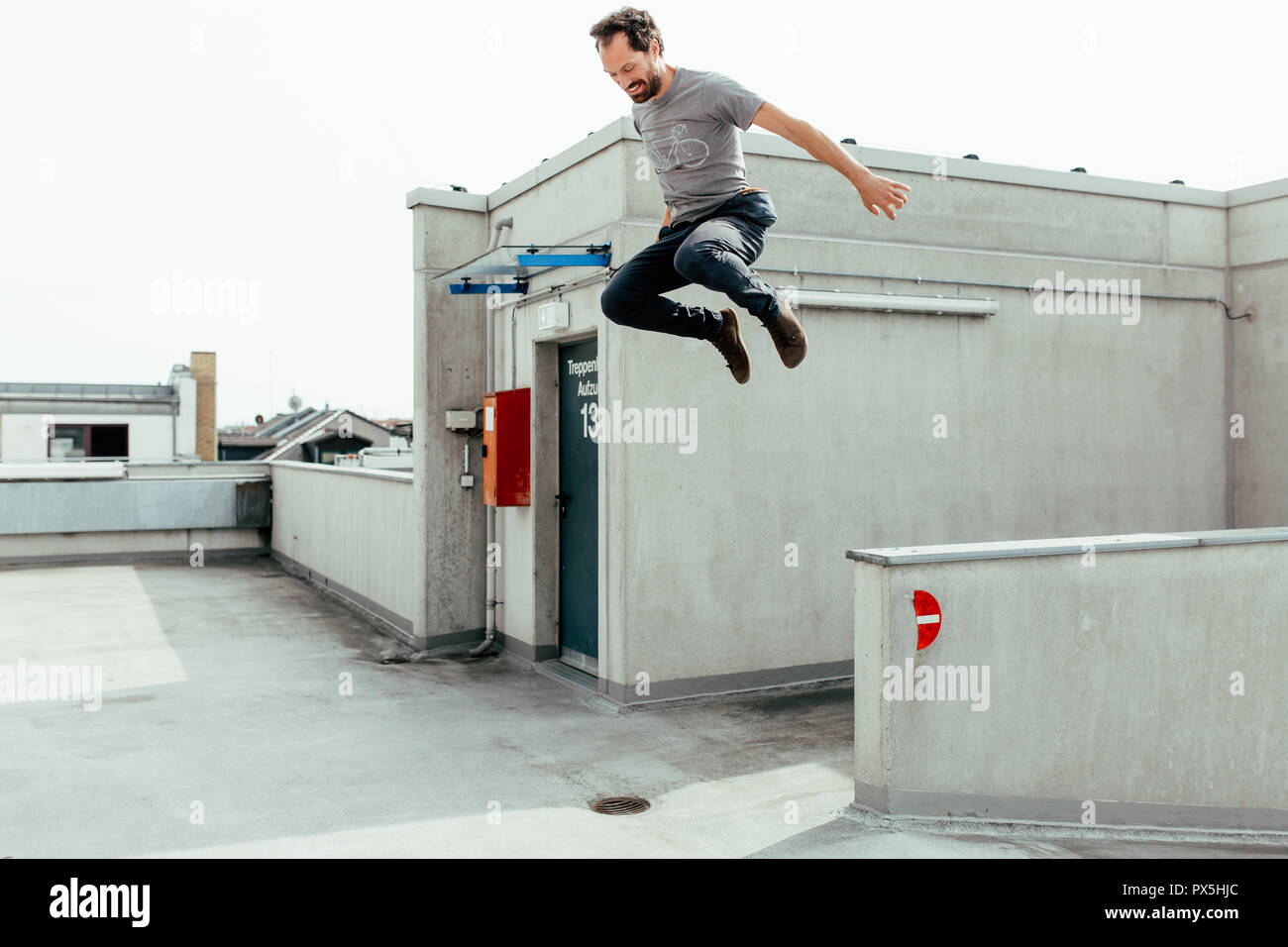 Jumping from the wall hi-res stock photography and images - Alamy