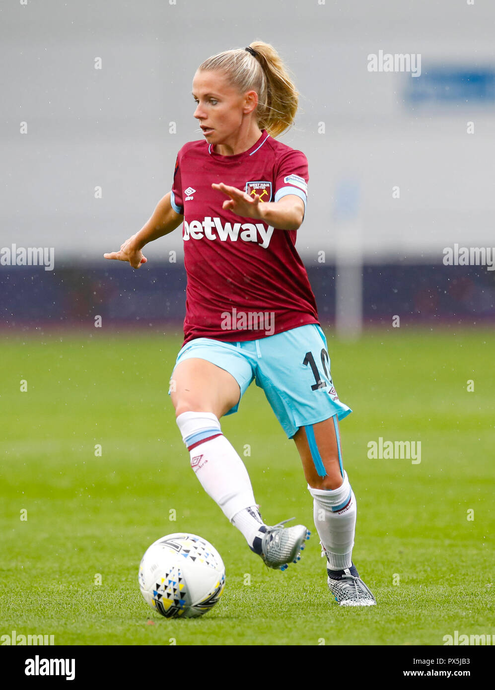 West Ham United's Julia Simic Stock Photo - Alamy