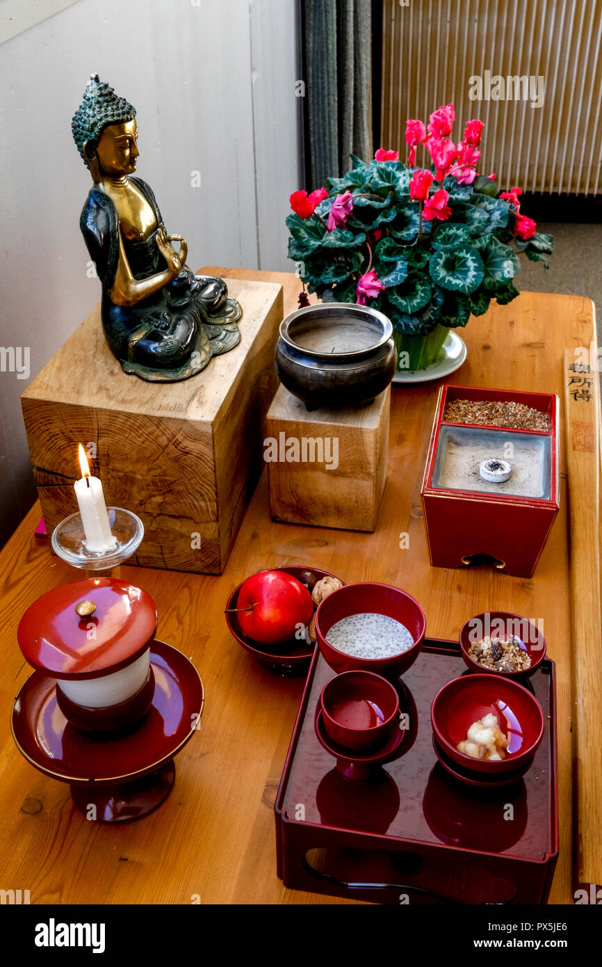 Food statue hi-res stock photography and images - Alamy