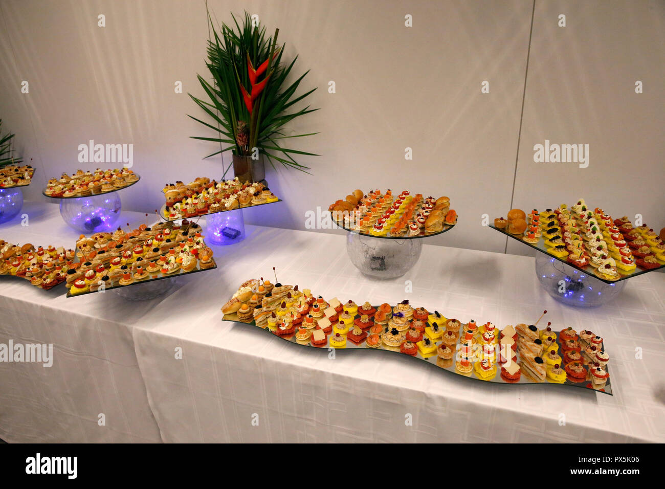 The buffet hi-res stock photography and images - Alamy