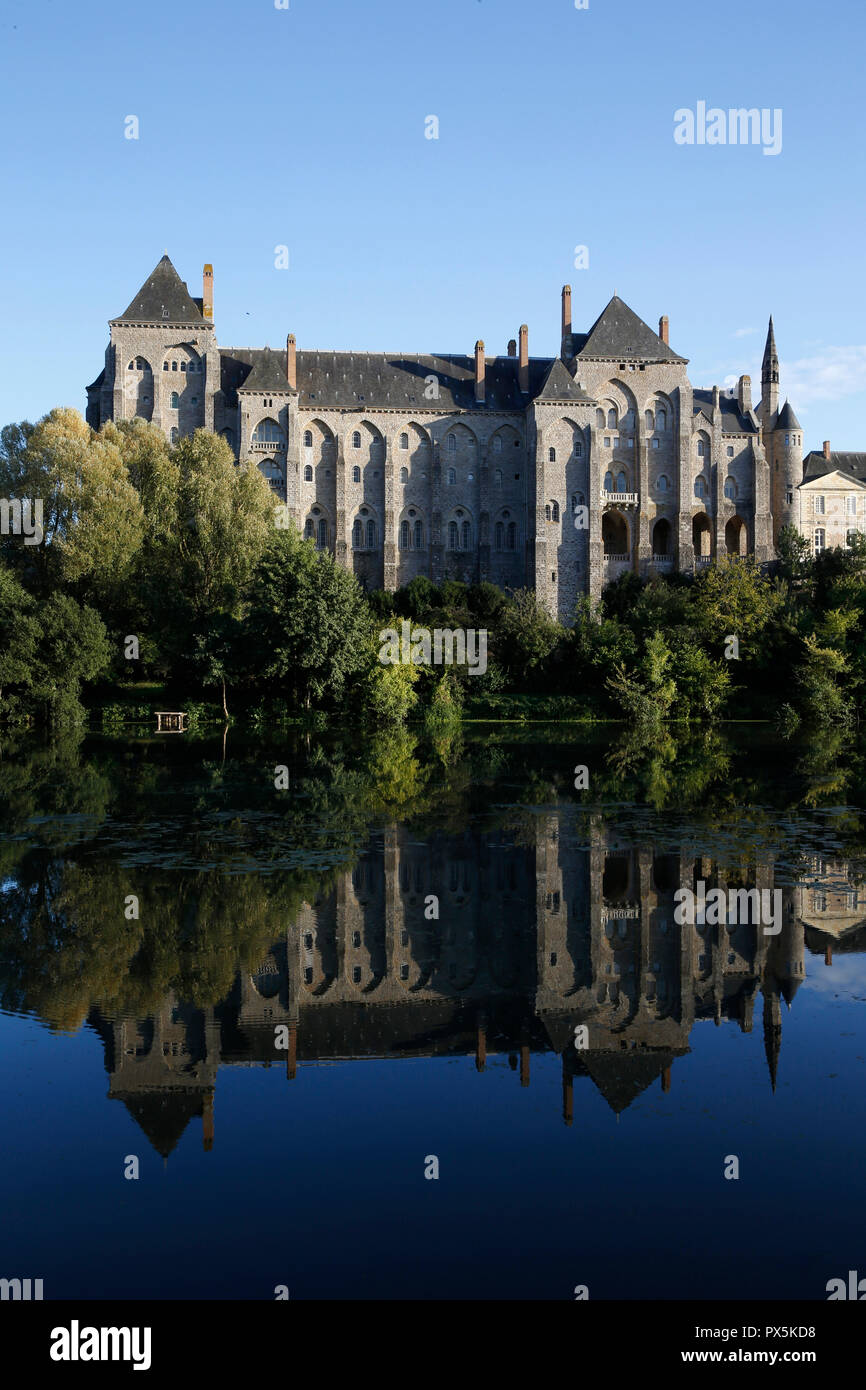 Abbey france hi-res stock photography and images - Alamy