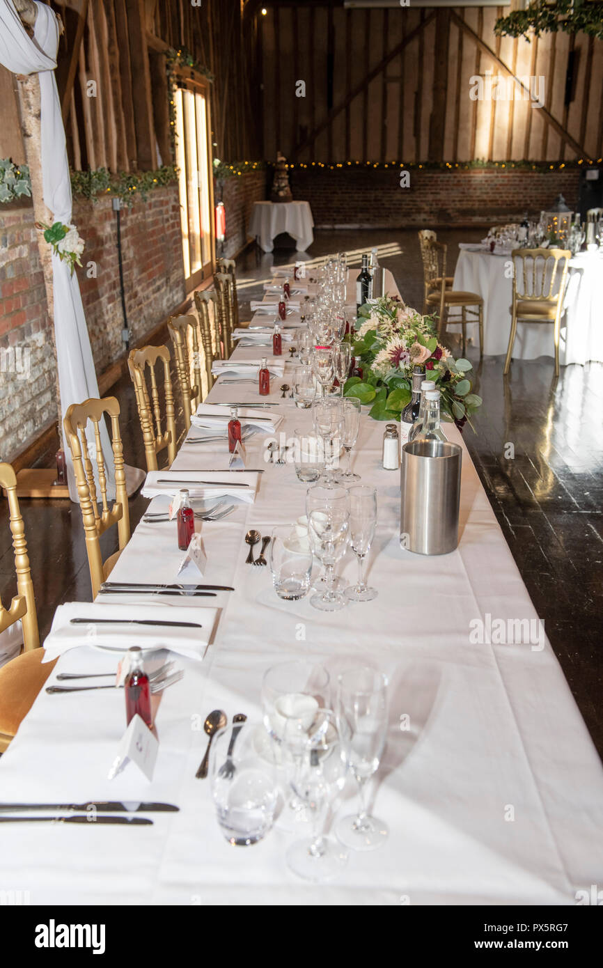 Wedding decorations, top table Stock Photo - Alamy