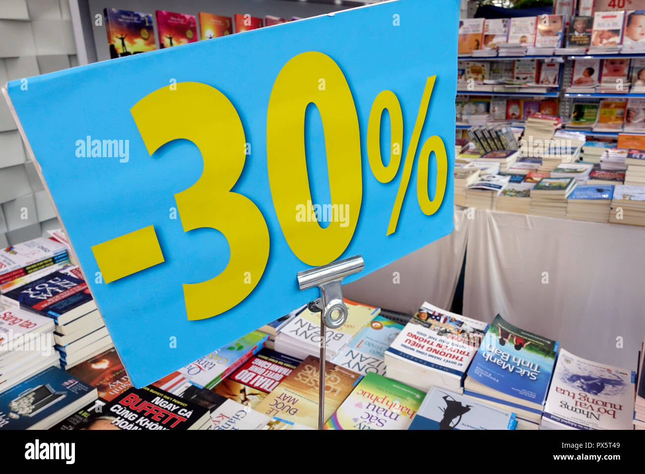 Book sales hi-res stock photography and images - Alamy