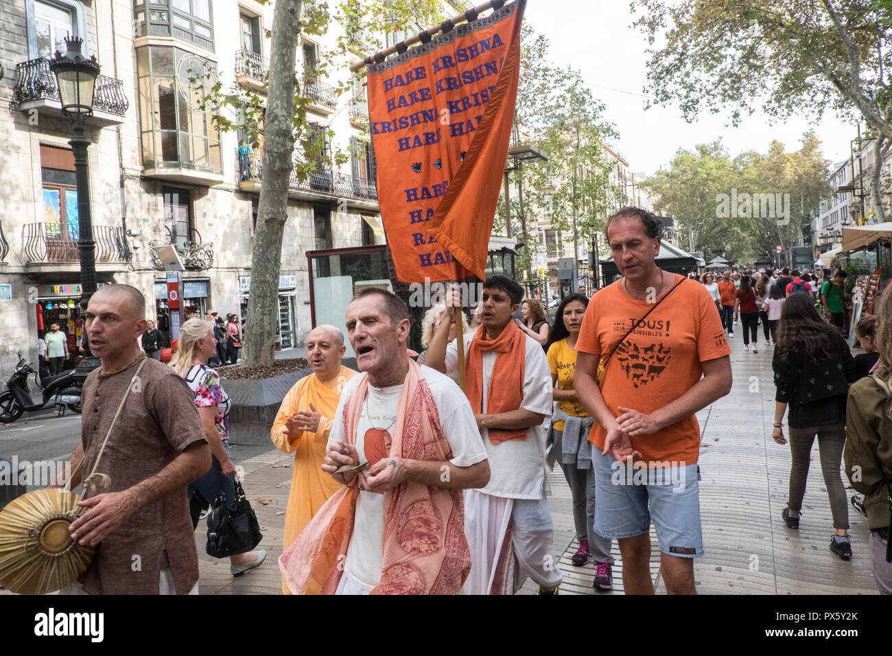 Chanting singing hi-res stock photography and images - Alamy