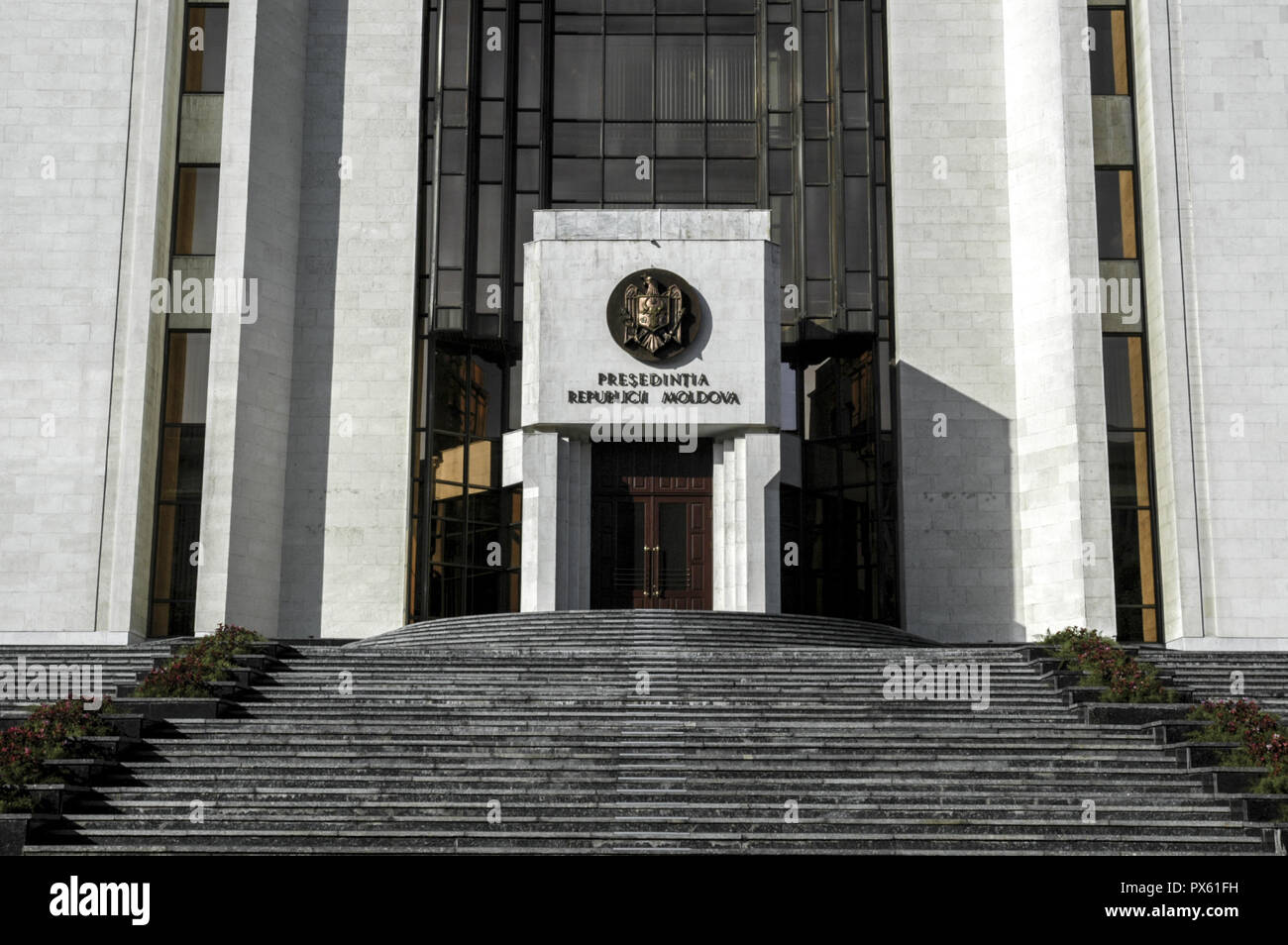 Chisinau, Bulevardul Stefan cel Mare, presidential palace, Moldova ...