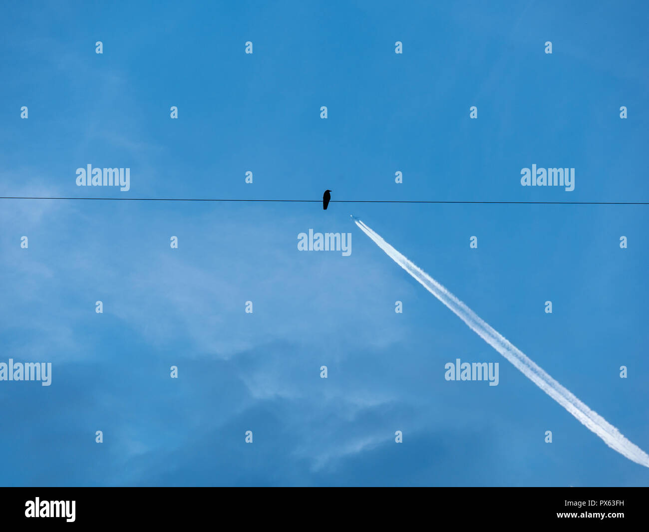 Airplane fly by wire hi-res stock photography and images - Alamy