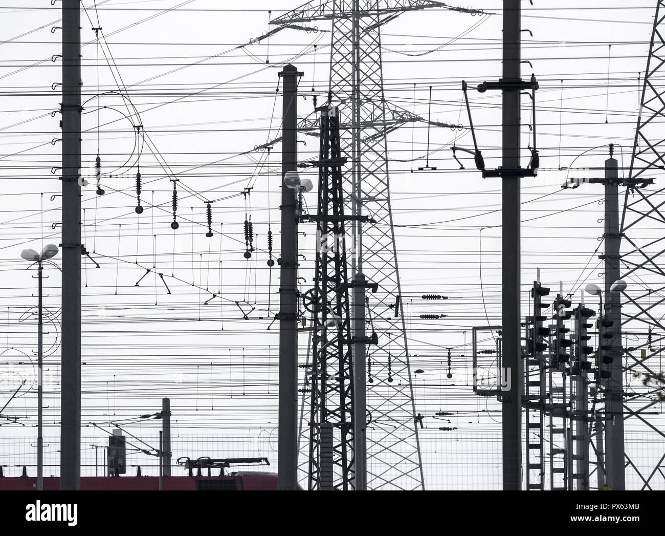 Catenary power pole Stock Photo - Alamy