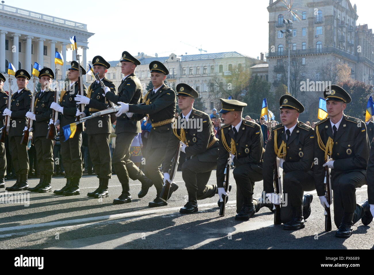 Kyiv, Ukraine. 14th Oct, 2018. Soldiers of the Guard of Honor of ...