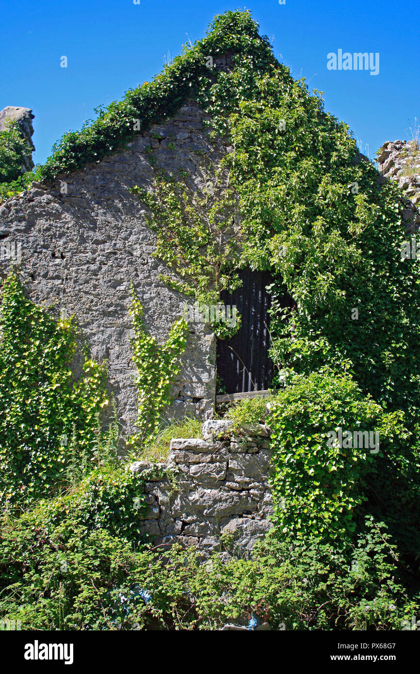 Stone barn steps hi-res stock photography and images - Alamy