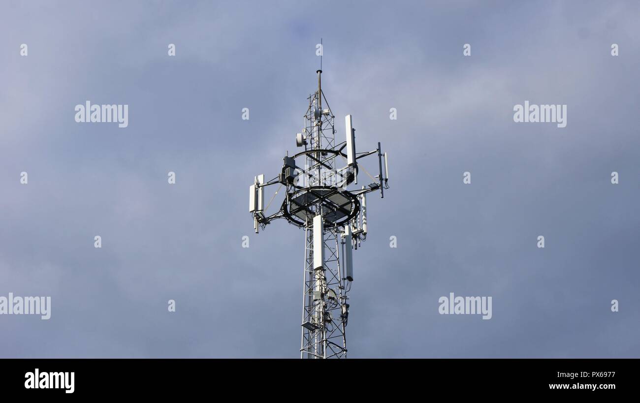 Radio signal transmiting tower mast Stock Photo - Alamy