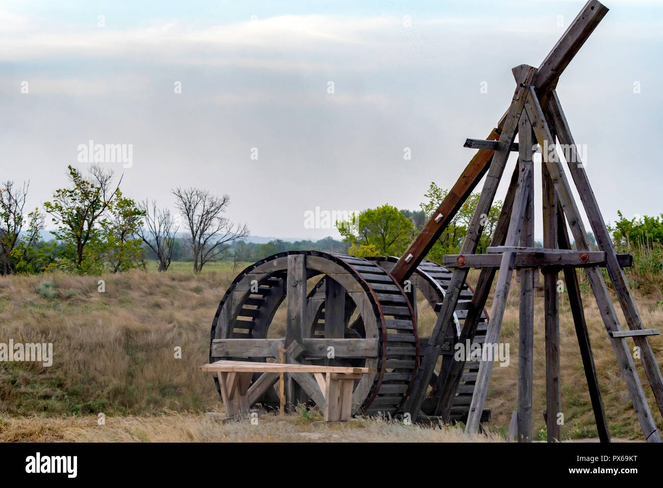 Ancient Catapult Stock Photos & Ancient Catapult Stock Images - Alamy