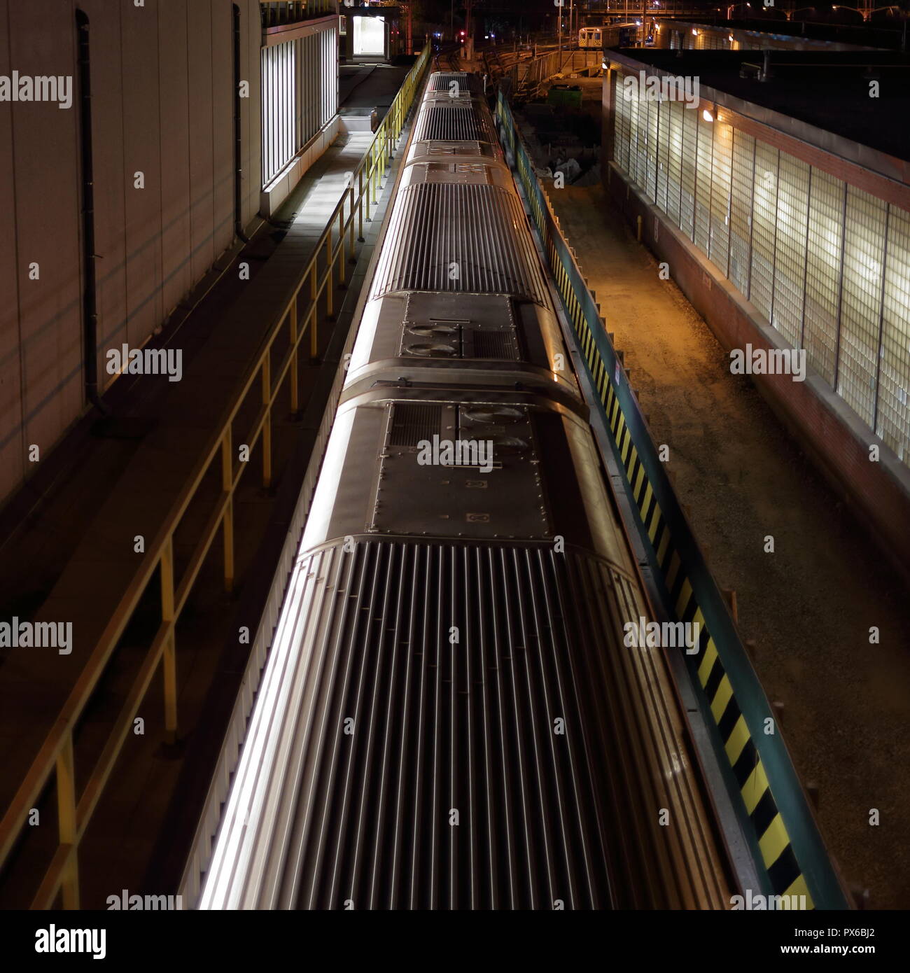 Davisville station hi-res stock photography and images - Alamy