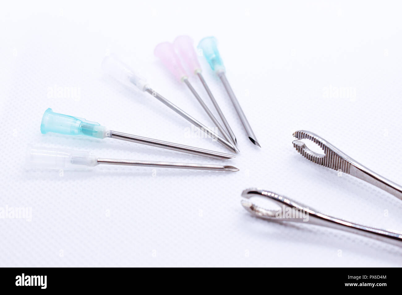 Iv cannula hi-res stock photography and images - Alamy
