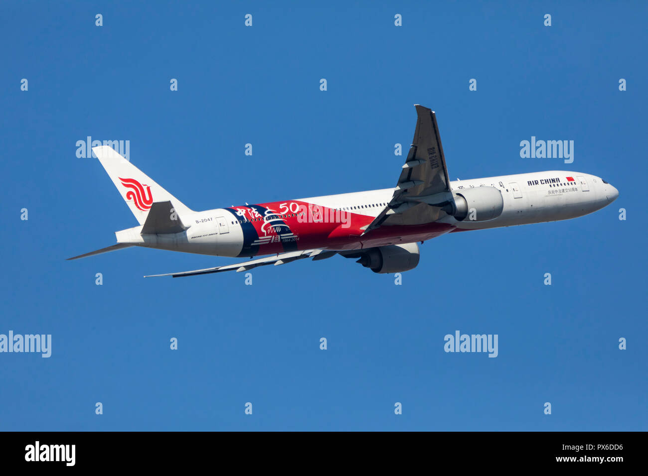 Frankfurt / Main Airport, FRA, Fraport, Air China, Boeing 777, take-off ...