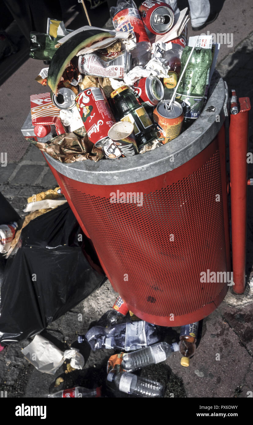 Celebration, garbage, Austria, Vienna, 2. district, Praterstern Stock ...