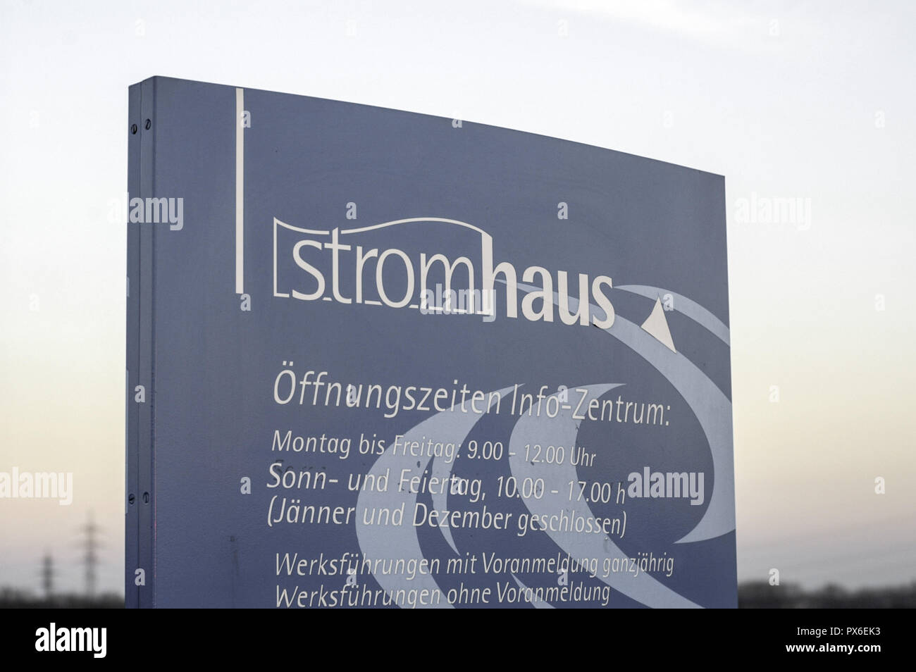 Vienna, hydroelectric power plant Freudenau, Austria, Freudenau Stock ...