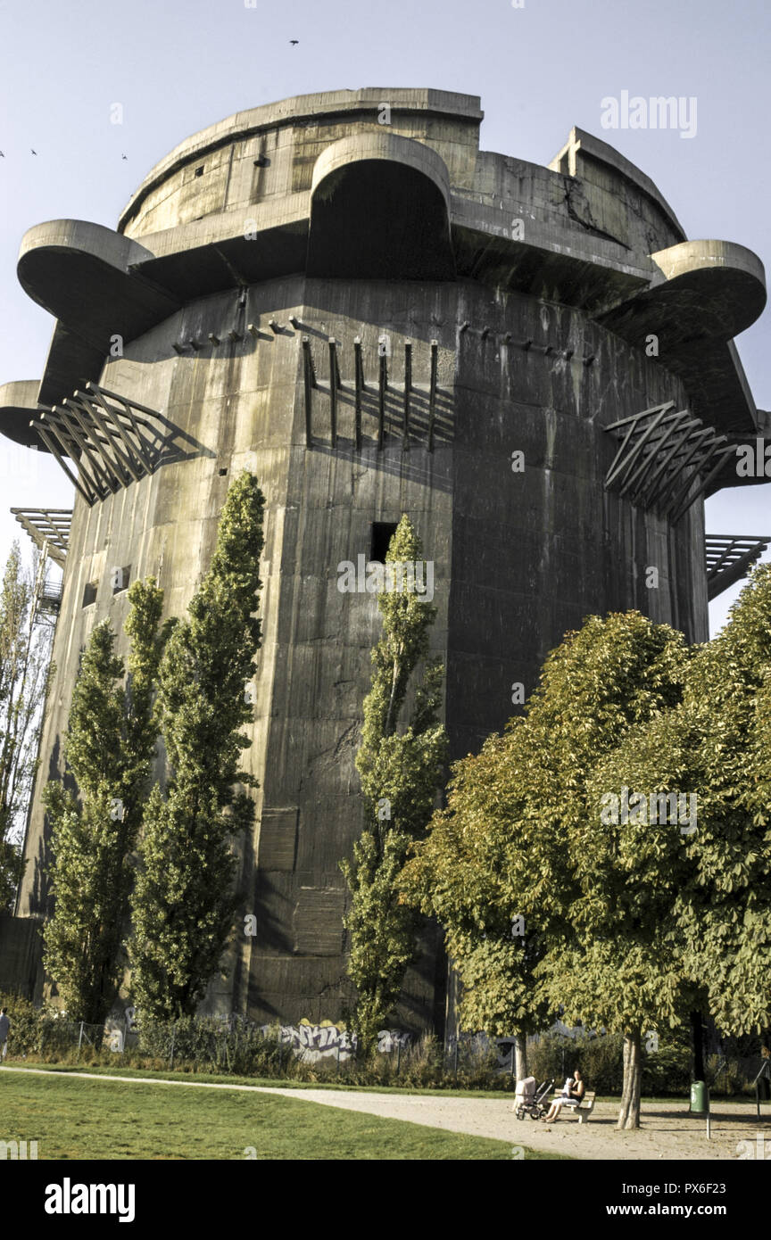 Augarten, flaktower, rotunda, Austria, Vienna, 2. district Stock Photo ...