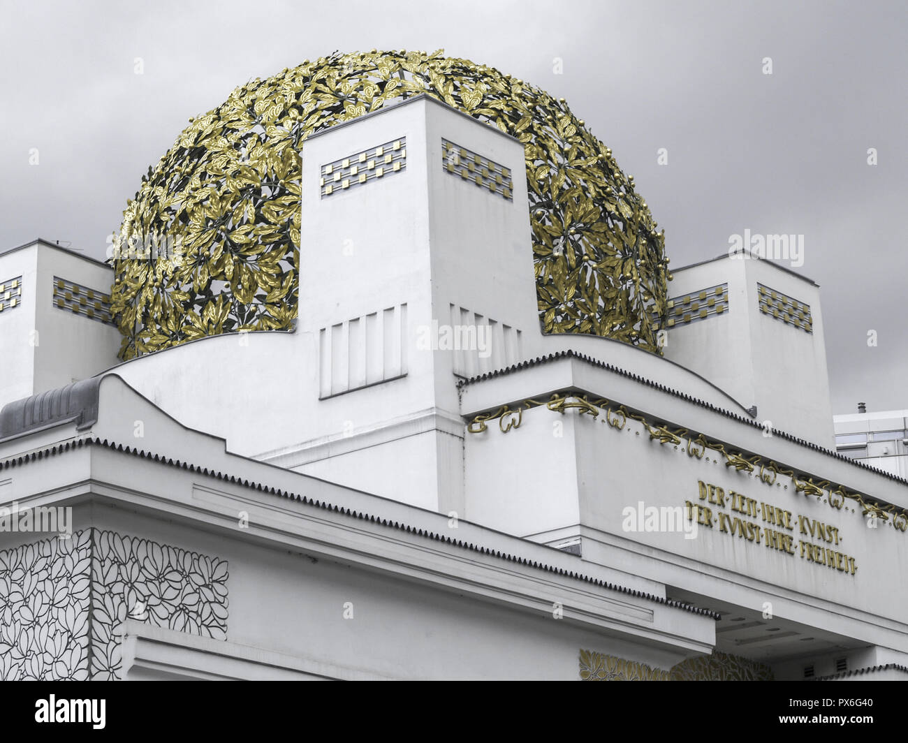 Deco secession traditional hi-res stock photography and images - Alamy