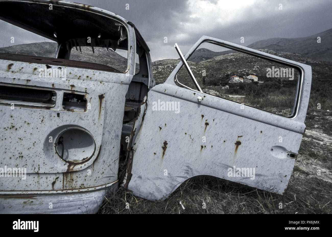 Vw bus drawing hi-res stock photography and images - Alamy