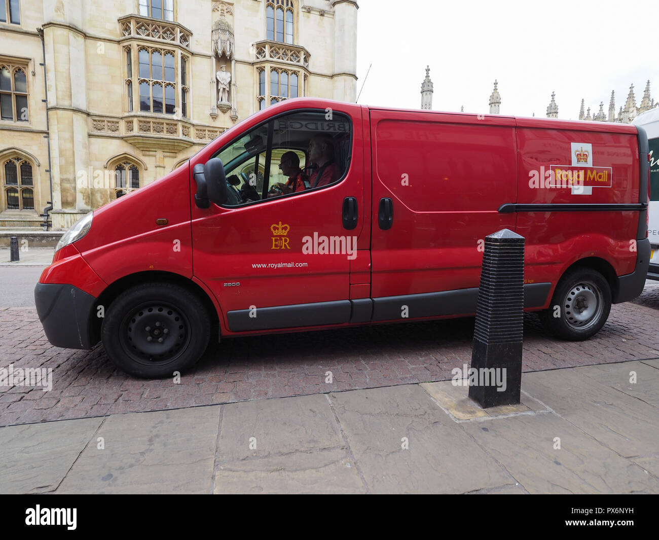 Royal mail van 2018 hi-res stock photography and images - Alamy