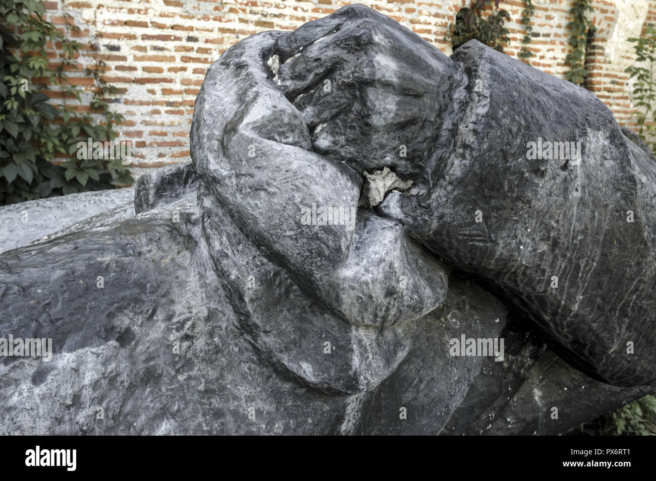 Past communism curiosity end face landmark lenin lenin hi-res stock ...