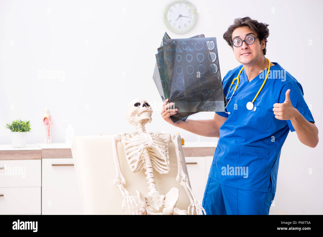 Skeleton in ct scanner hi-res stock photography and images - Alamy