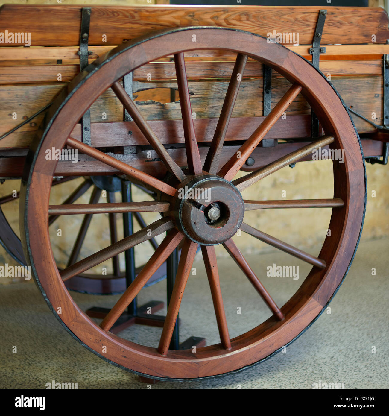 Solid wood cart hi-res stock photography and images - Alamy