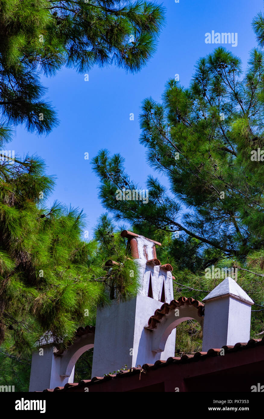 Traditional turkish rooftop with ceramic tiles Stock Photo - Alamy