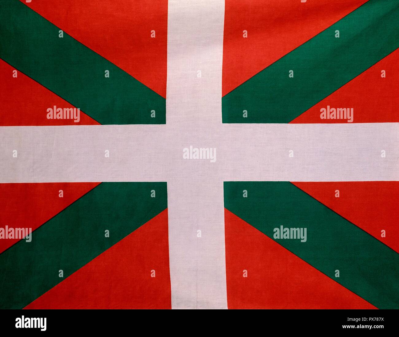 BANDERA DEL PAIS VASCO EUSKADI 'IKURRINA' Stock Photo - Alamy