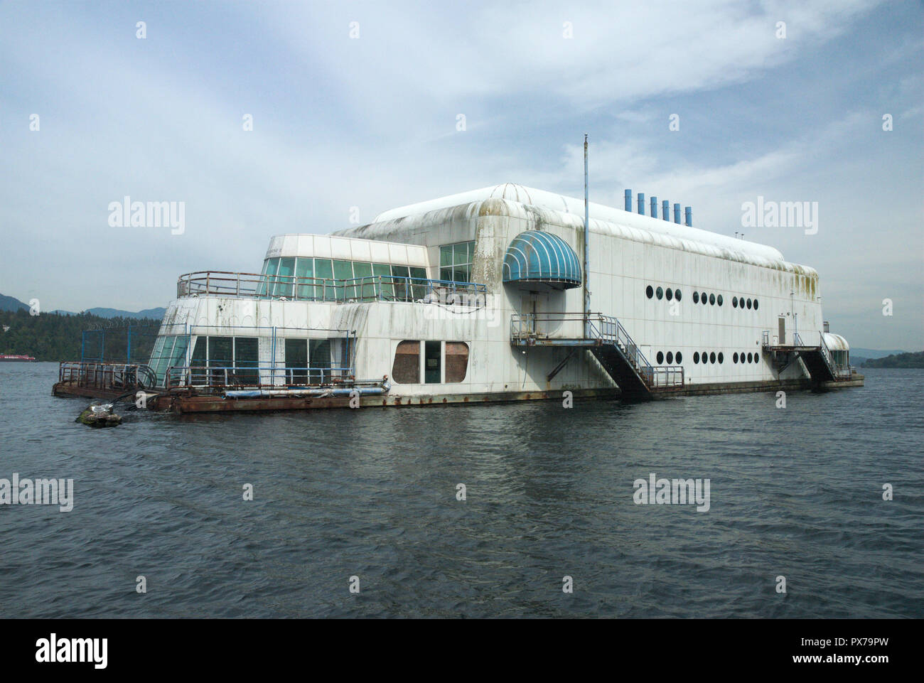 Mcbarge hi-res stock photography and images - Alamy