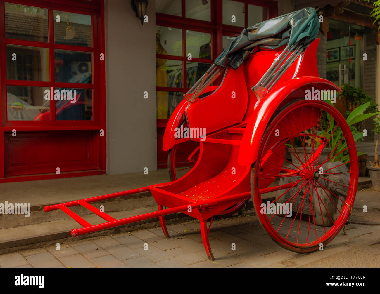 Rickshaw bicycle cart alley back street hi-res stock photography and ...