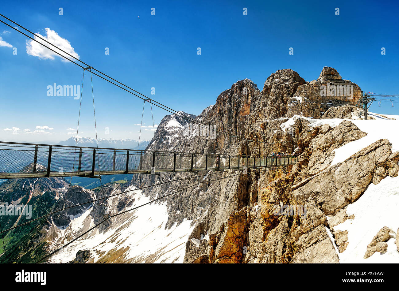 Skywalk bridge on Dachstein mountain, Austria Stock Photo - Alamy