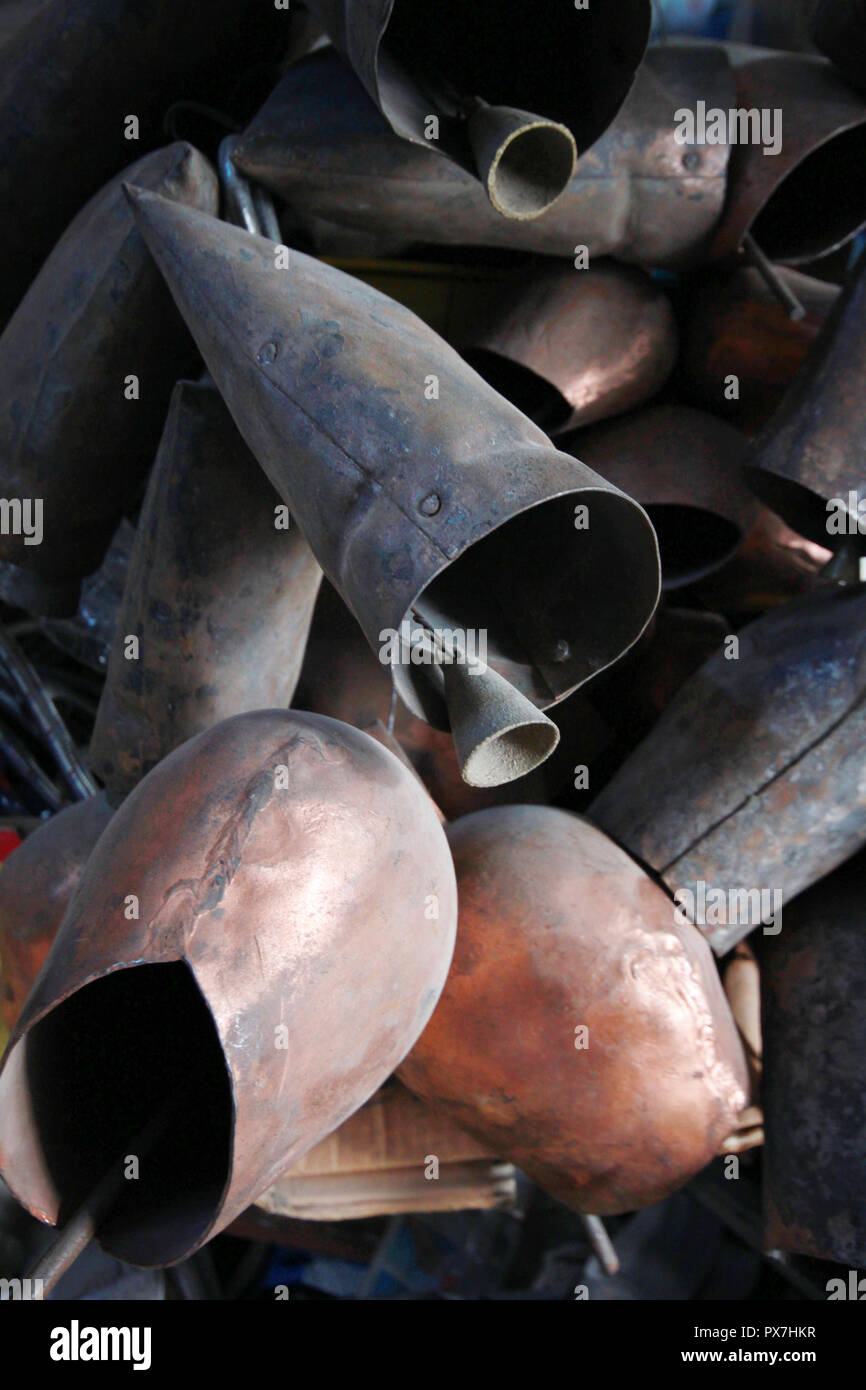 Ringing bell for animal hi-res stock photography and images - Alamy