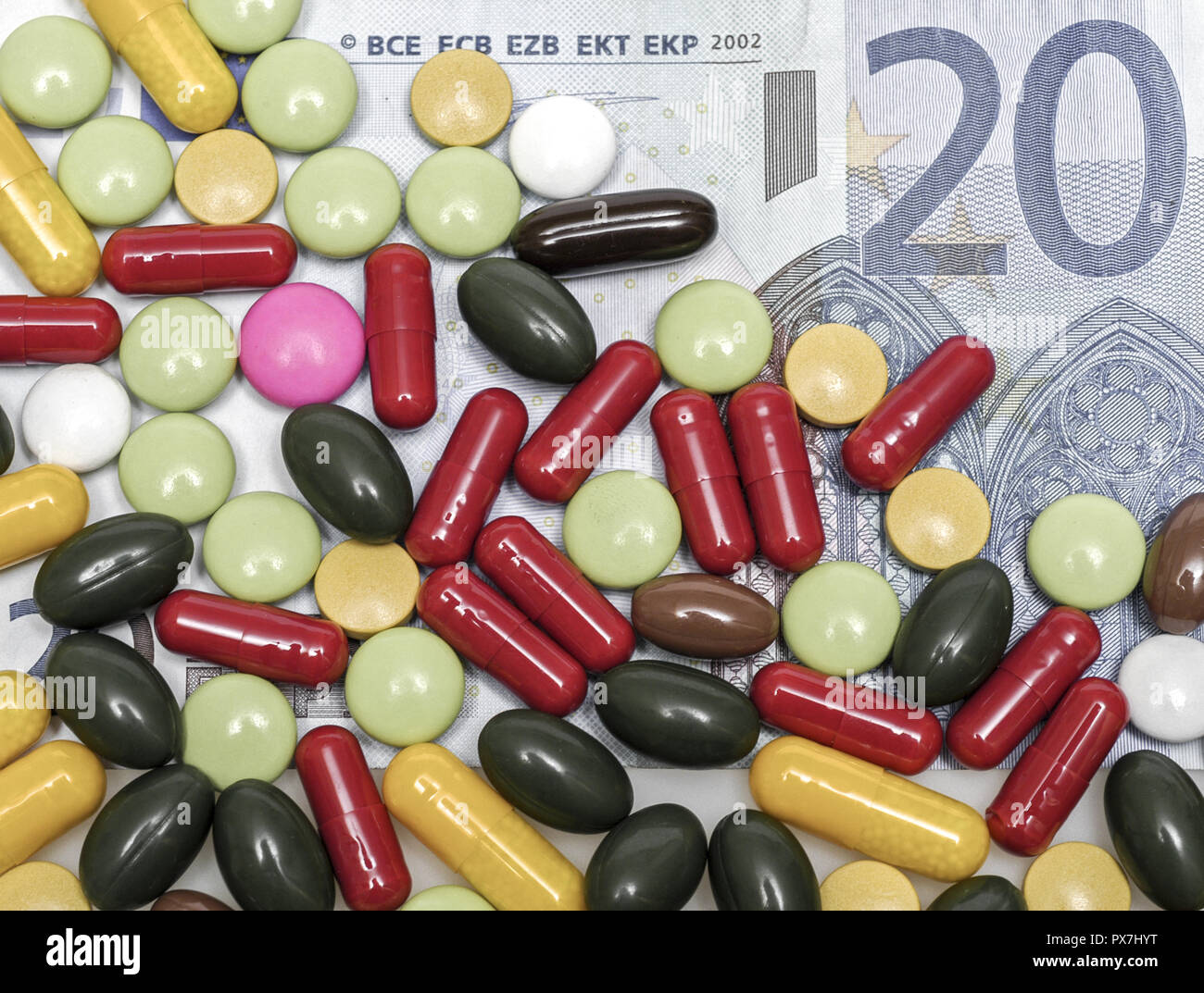 Drug cost sharing hi-res stock photography and images - Alamy
