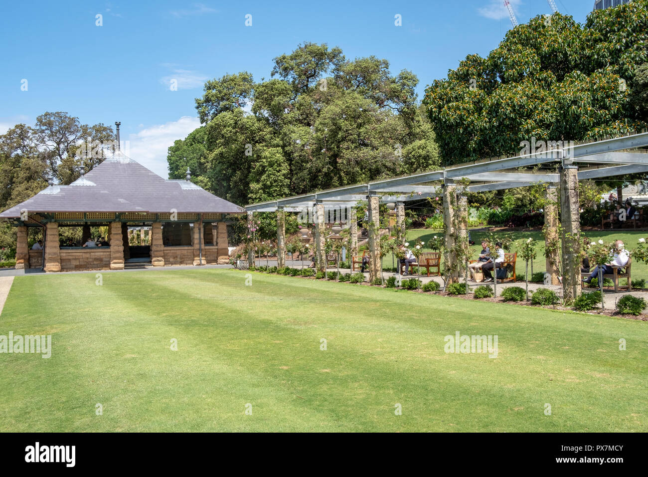 Royal Botanic Garden in Sydney city centre and the Palace Rose Garden ...