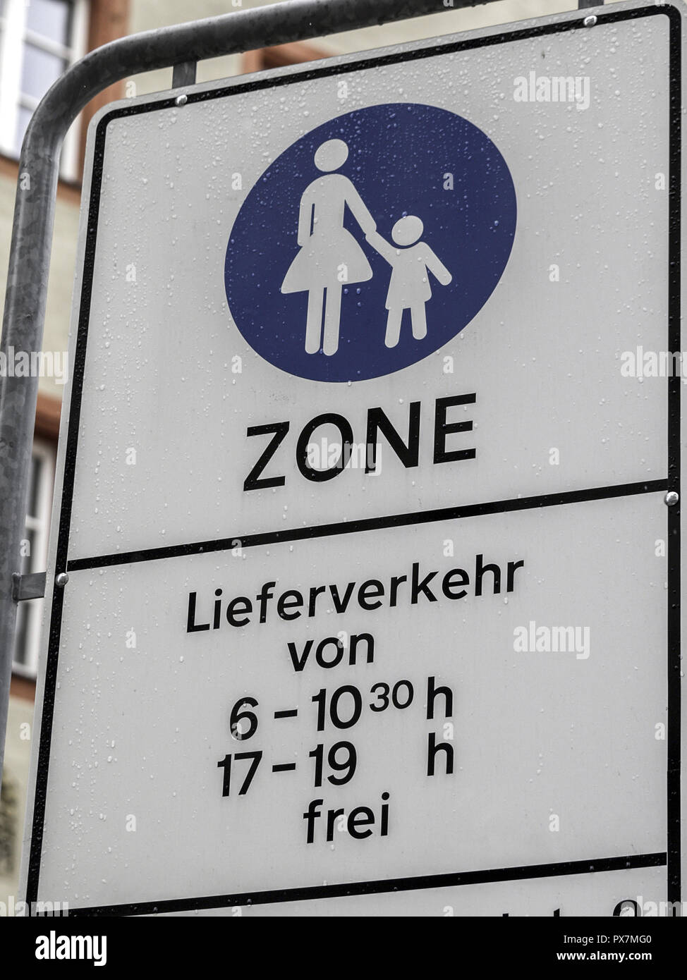 Delivery time zone hi-res stock photography and images - Alamy