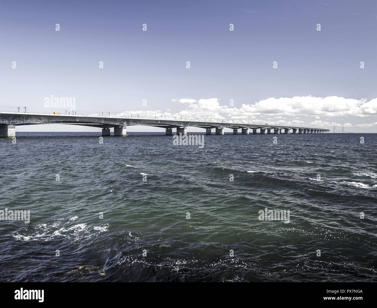 Store belt bridge hi-res stock photography and images - Alamy