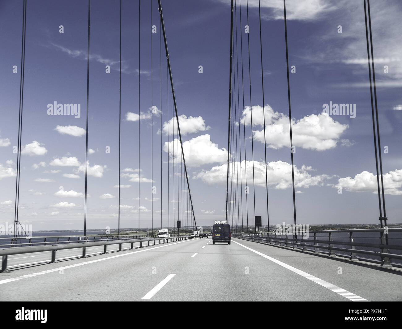 Store belt bridge hi-res stock photography and images - Alamy