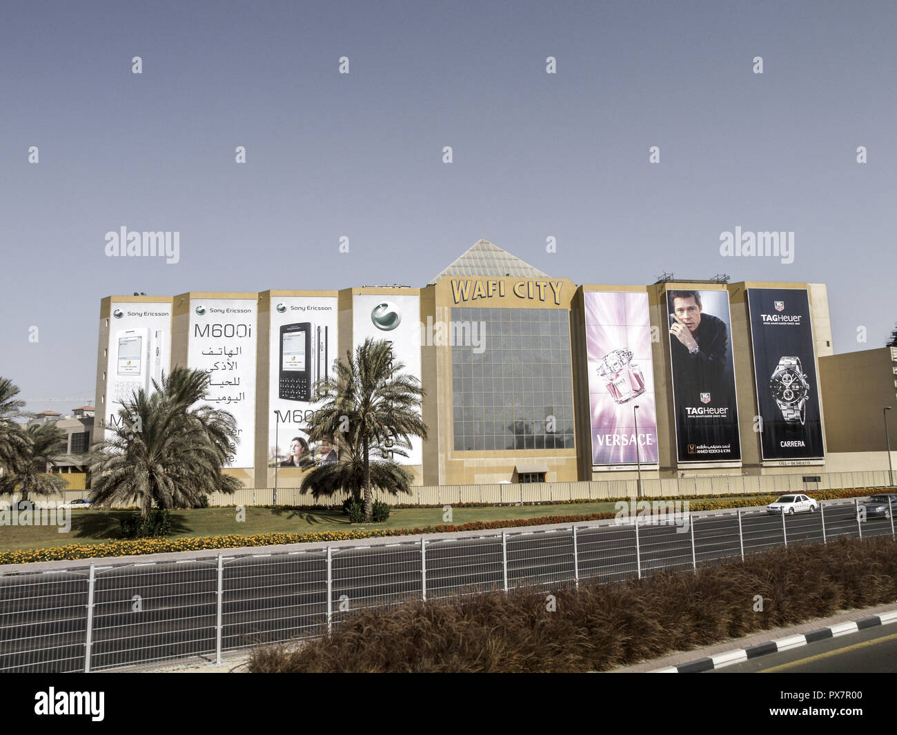 Wafi shopping center hi-res stock photography and images - Alamy