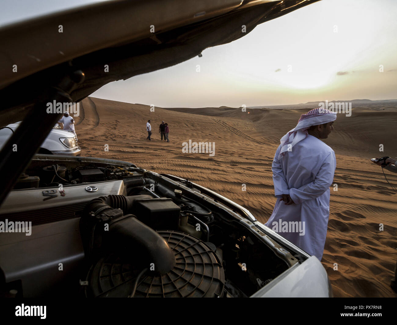 Desert safari with 4-wheel-drive, 4 x 4, United Arab Emirates, Dubai ...